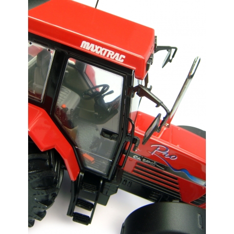 CASE IH 5140 MAXXUM PRO LAST OF THE LINE Fabriqué par Universal Hobbies ...