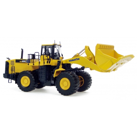 KOMATSU WA 600 Fabriqué par Universal Hobbies - Echelle 1/50