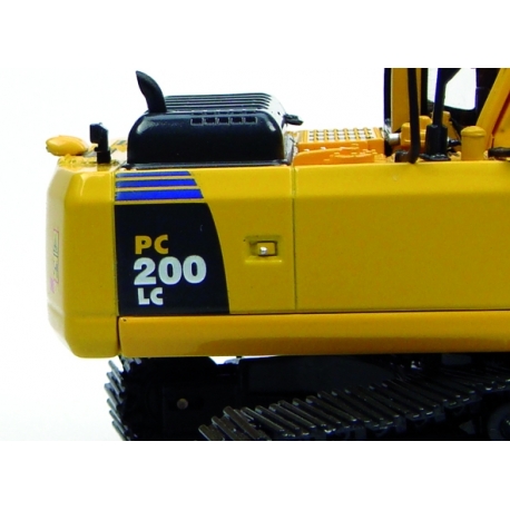KOMATSU PC 200 LC - US VERSION - UNIVERSAL HOBBIES