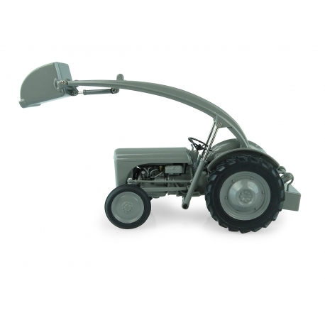 Ferguson TEA 20 with front loader - UNIVERSAL HOBBIES