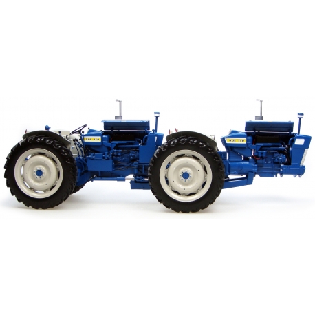 DOE 130 FOUR-WHEEL DRIVE TRACTOR
